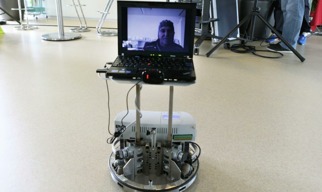 Thought controlled telepresence robot – ApplySci