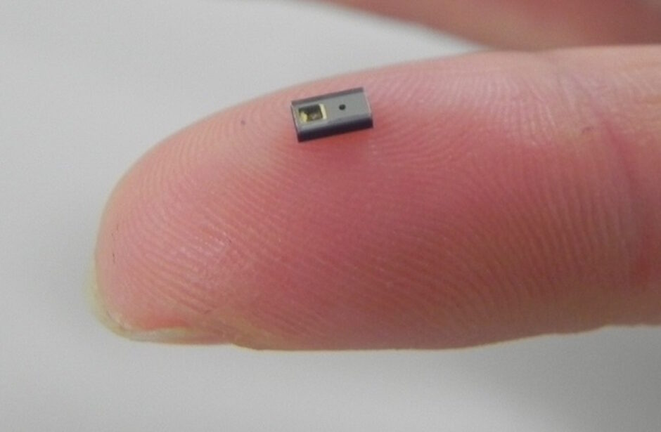 Tiny wearable sensor measures blood flow – ApplySci